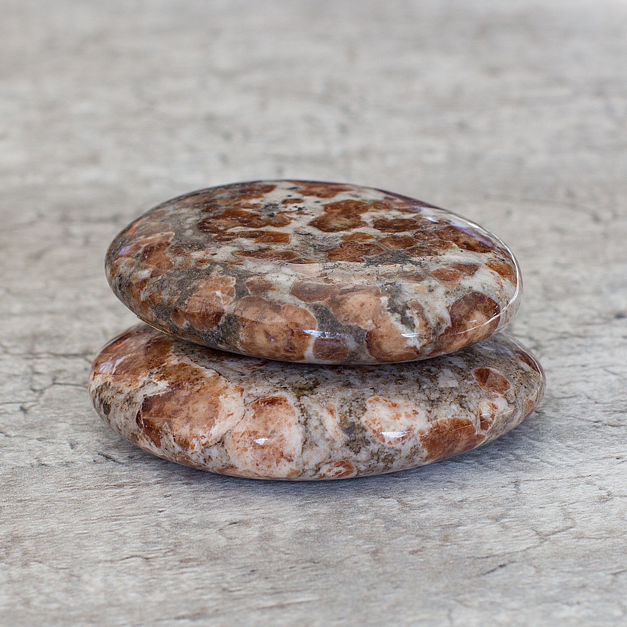 Garnet in Limestone Worry Stone - Mi Chakra