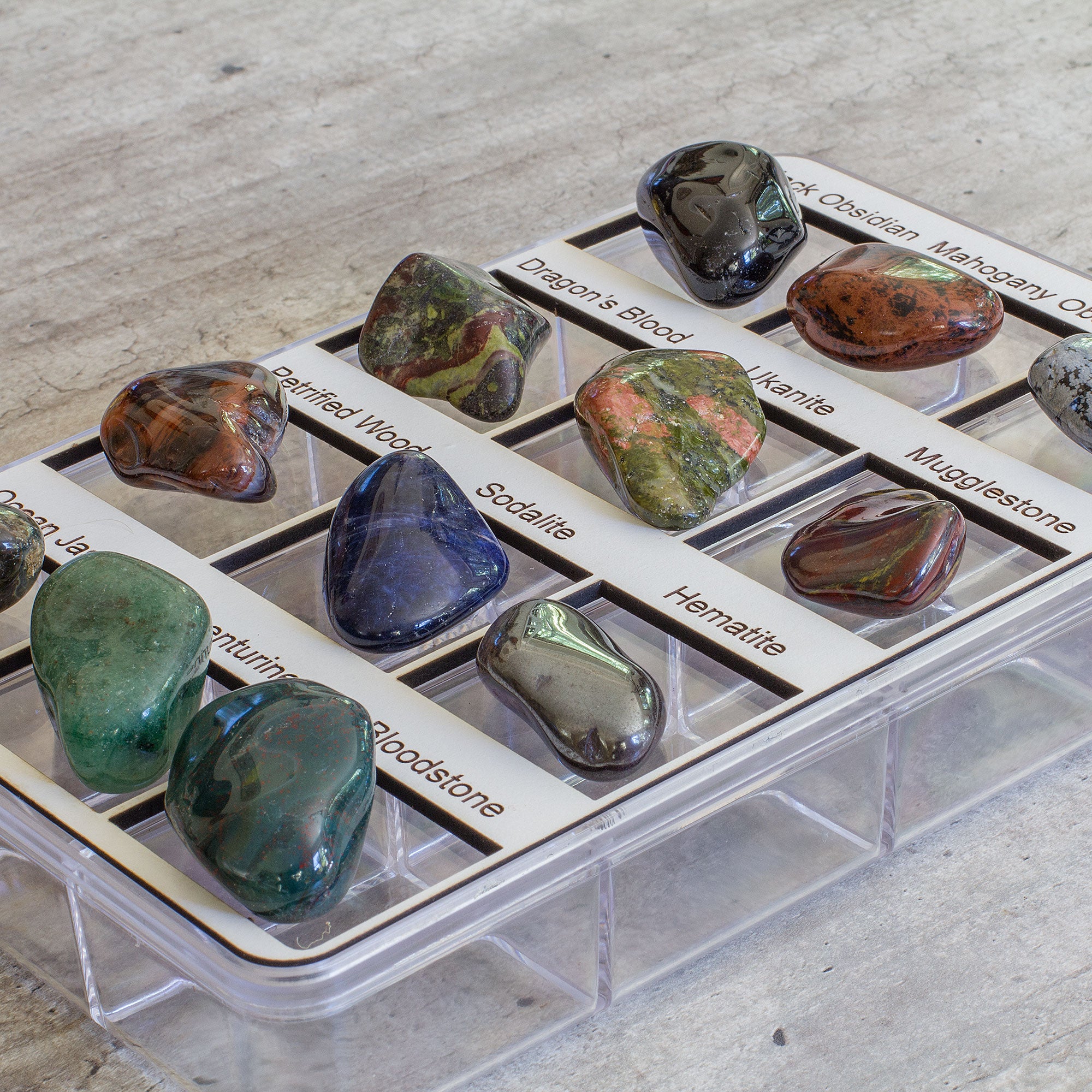 Crystal Gemstone set - Dark - Mi Chakra