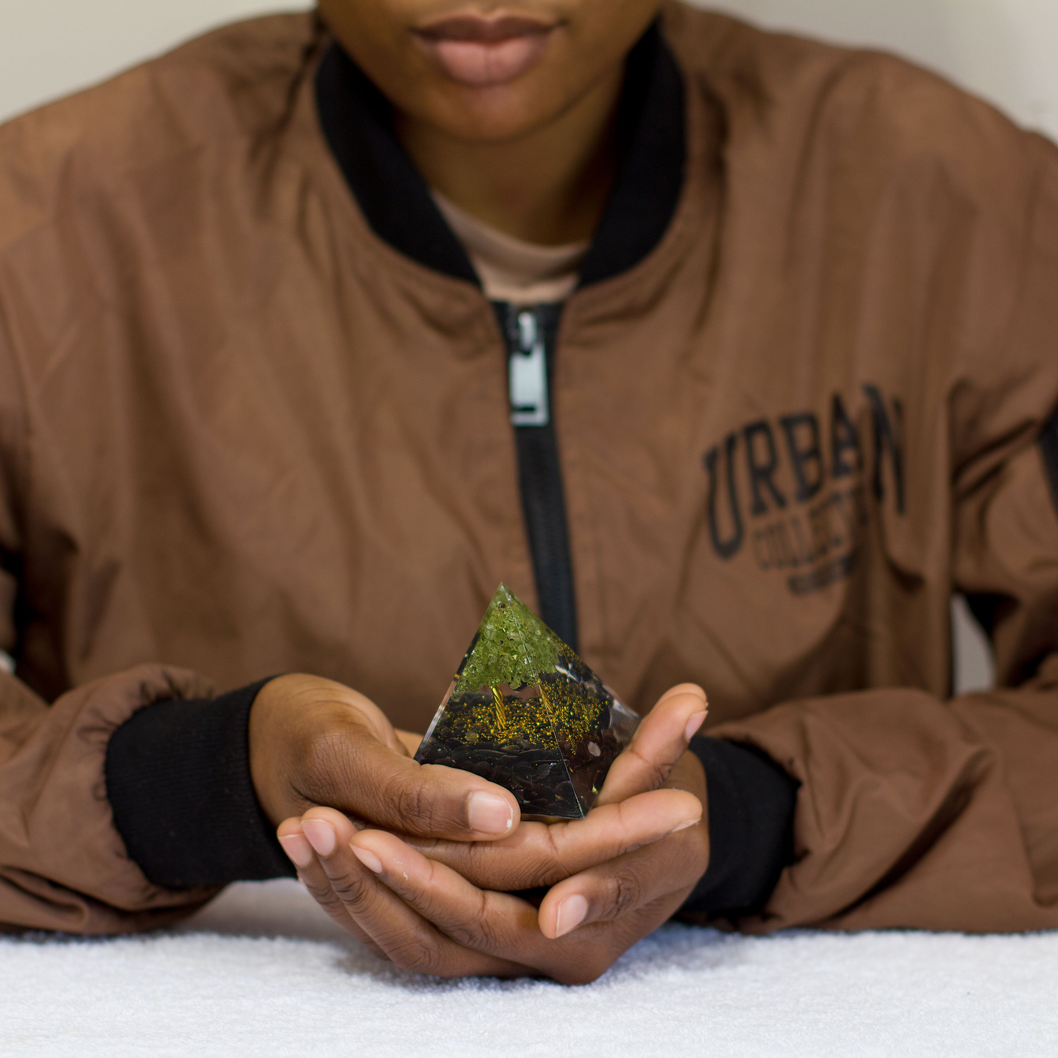 Orgonite Pyramid - Obsidian - Mi Chakra