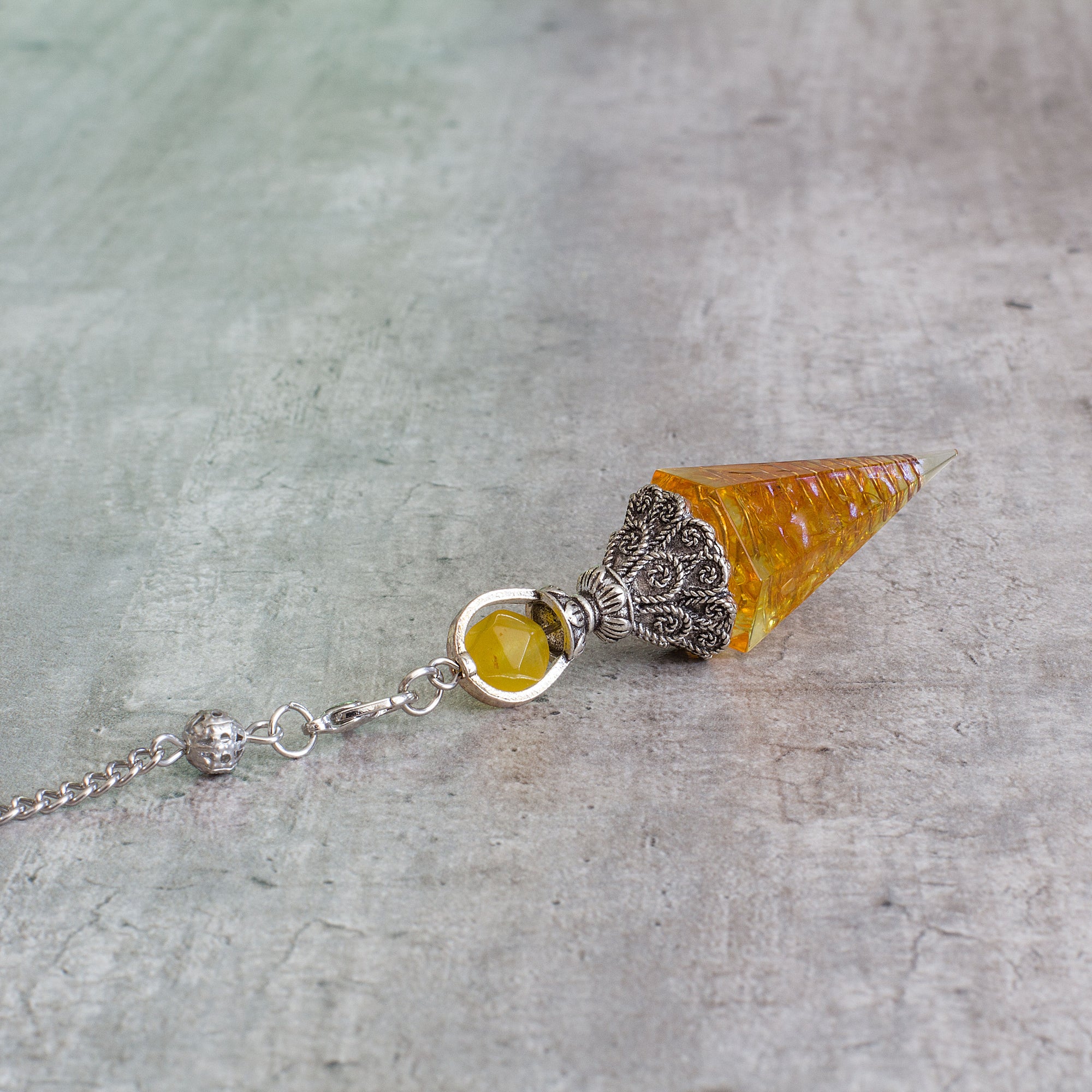 Pendulum - Citrine - Resin - Mi Chakra