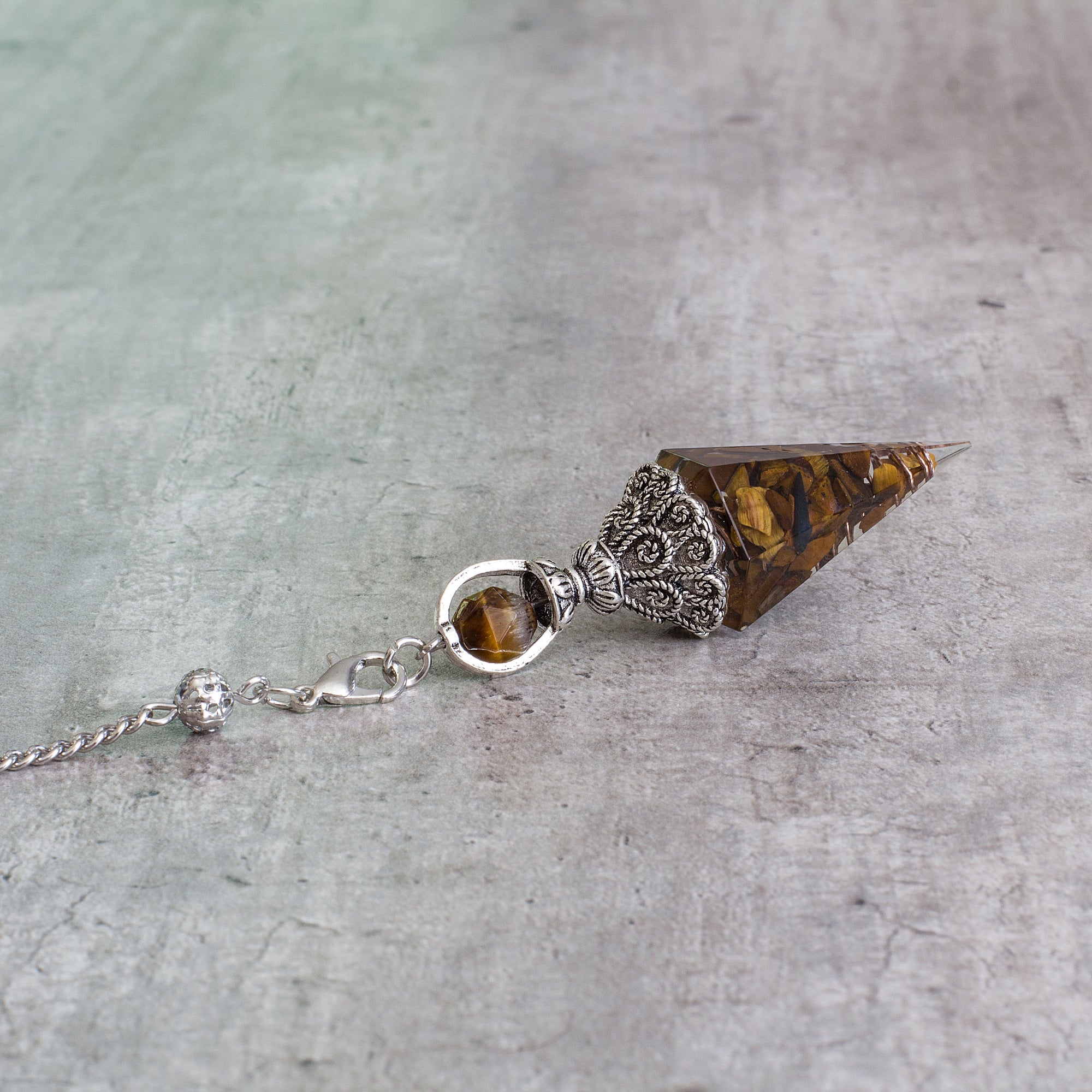 Pendulum - Tigers Eye - Resin - Mi Chakra